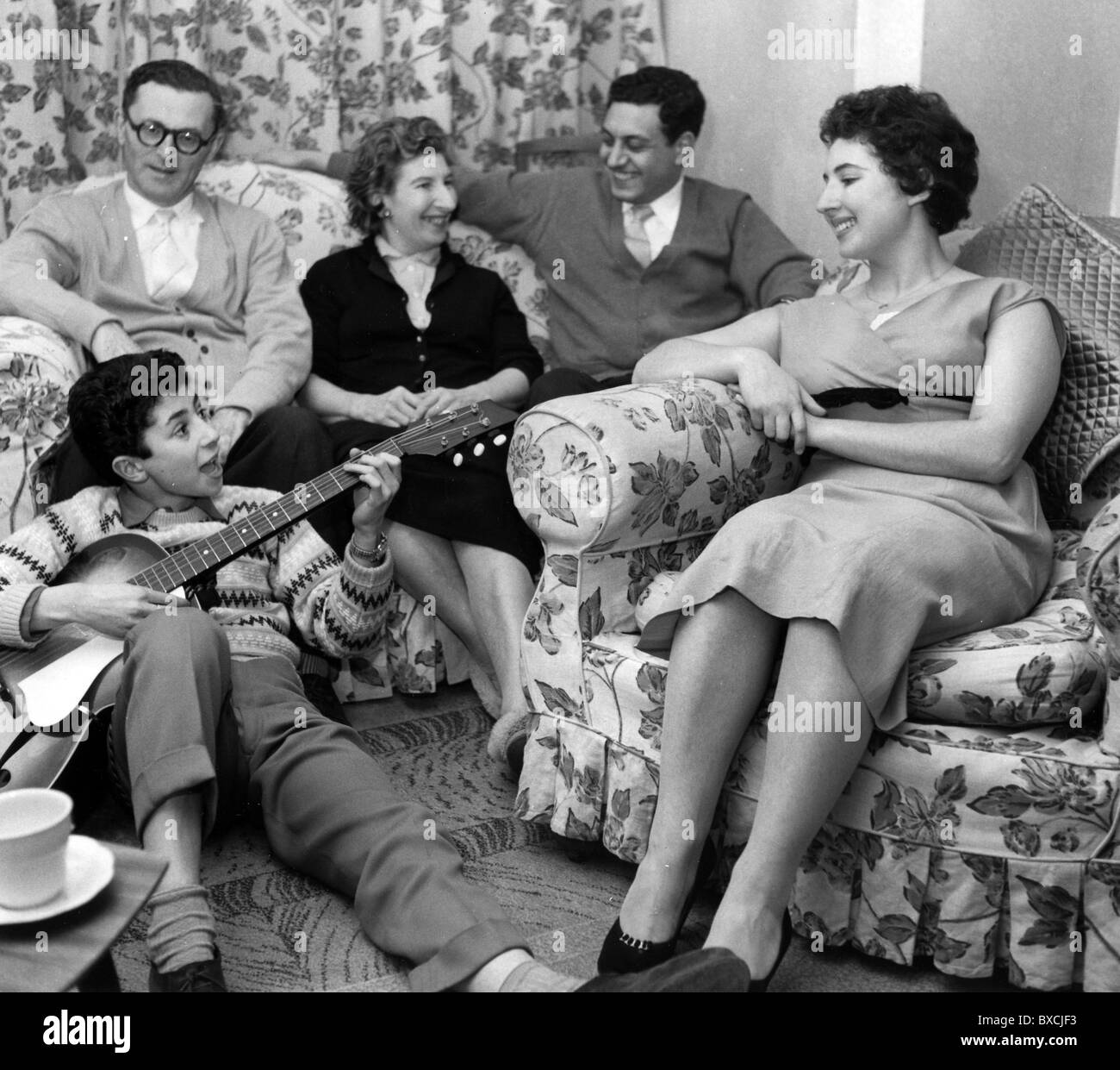 Laurie London's Instagram, Twitter & Facebook on IDCrawl