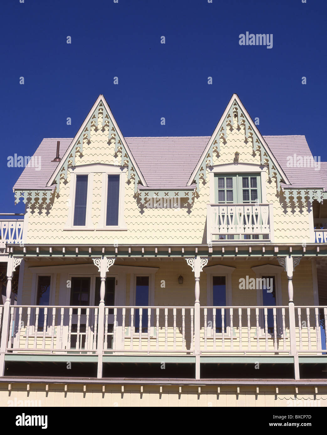 Wooden cottage, Oak Bluffs, Matha's Vineyard, Cape Cod, Massachusetts ...