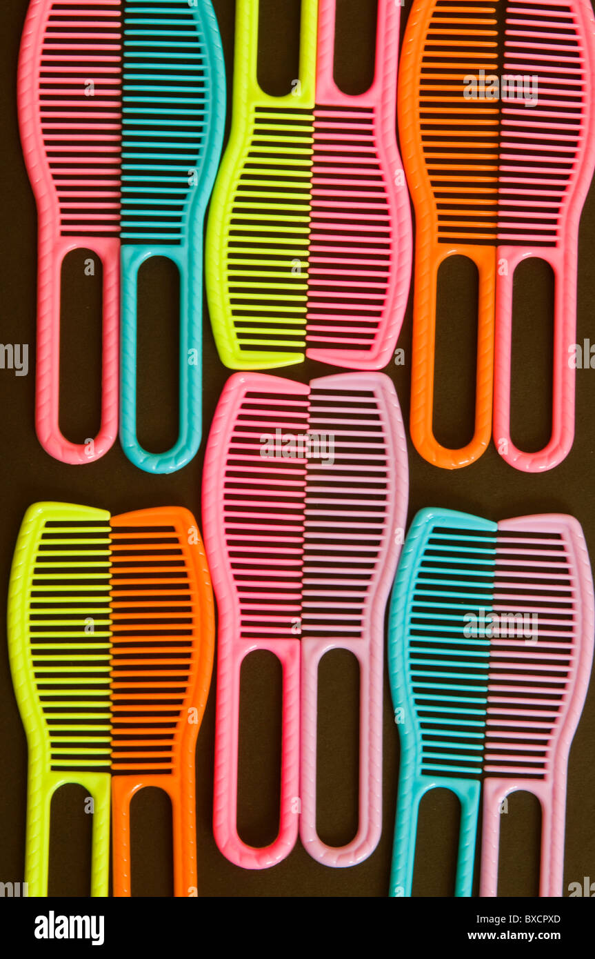 Colorful combs hi-res stock photography and images - Alamy