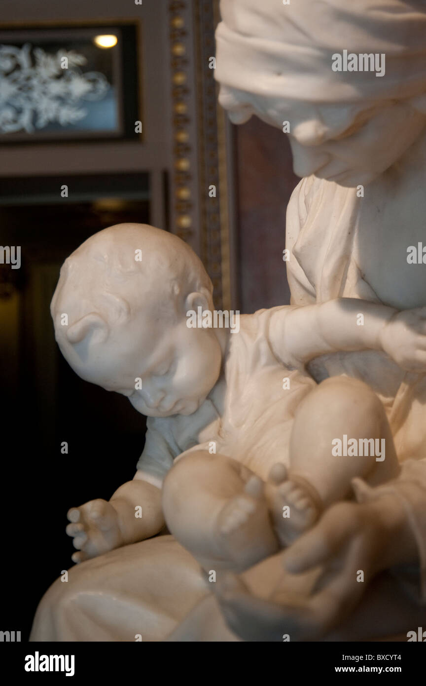 Newborn baby sculpture hi-res stock photography and images - Alamy