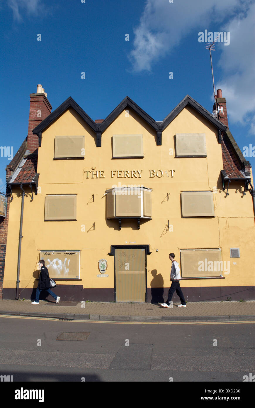 Boarded Up Pub Building High Resolution Stock Photography and Images ...