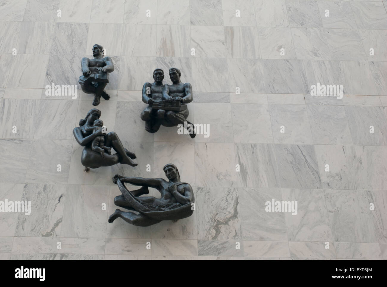 Statues at Mayo Clinic in Rochester, Minnesota, USA Stock Photo - Alamy