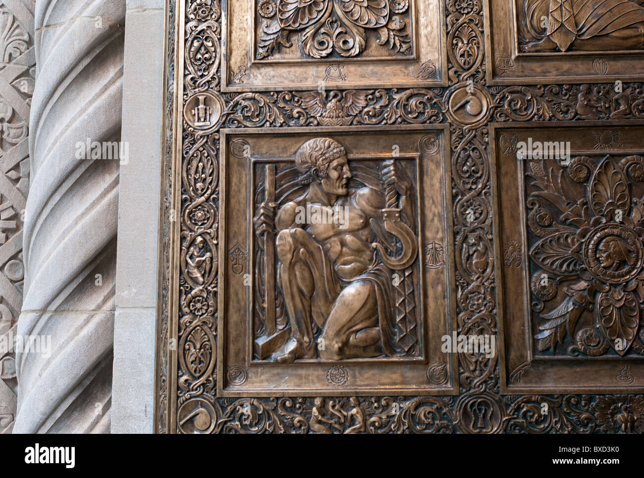 Mayo Clinic Downtown Campus in Rochester, Minnesota, USA Stock Photo ...