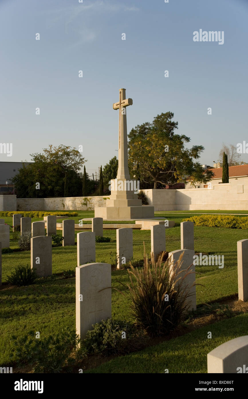 Ramleh Commonwealth War Graves Commission Cemetery in Ramleh or Ramla ...