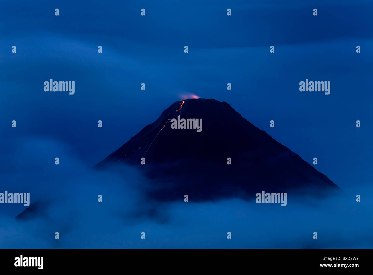 Costa Rica Arenal Volcano Erupt High Resolution Stock Photography and ...