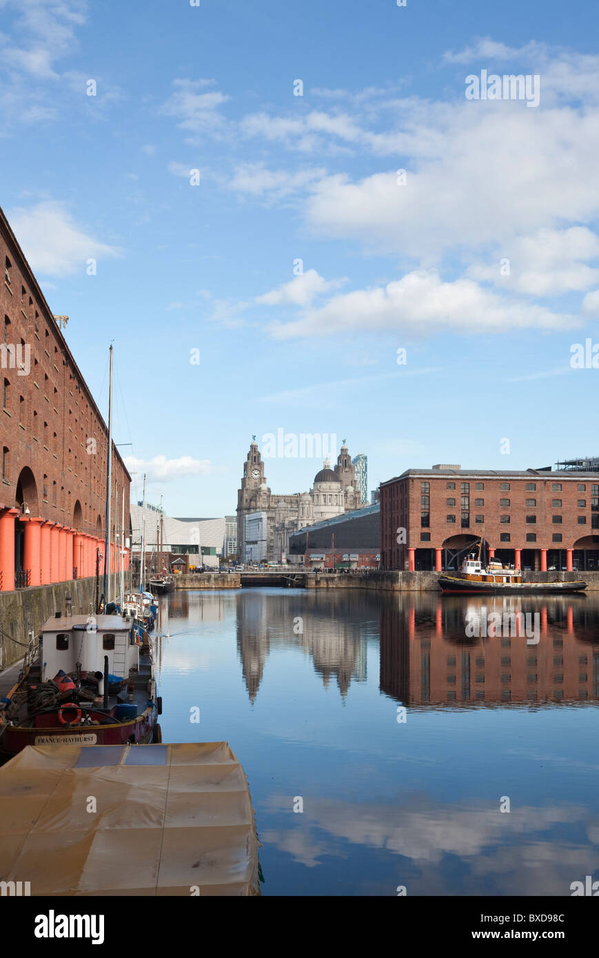 Famous buildings in liverpool hi-res stock photography and images - Alamy