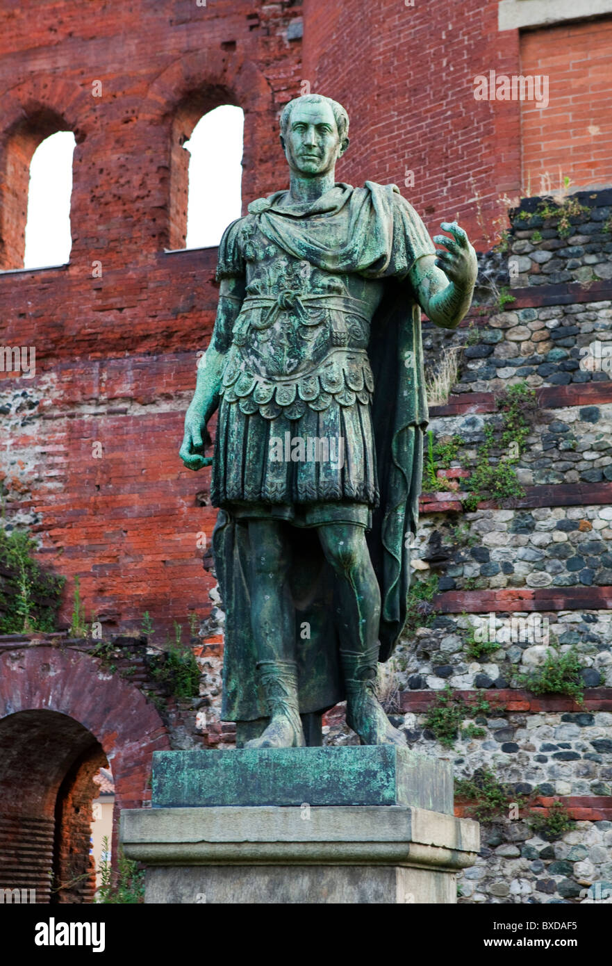 Julius Caesar Sculpture Stock Photo - Alamy
