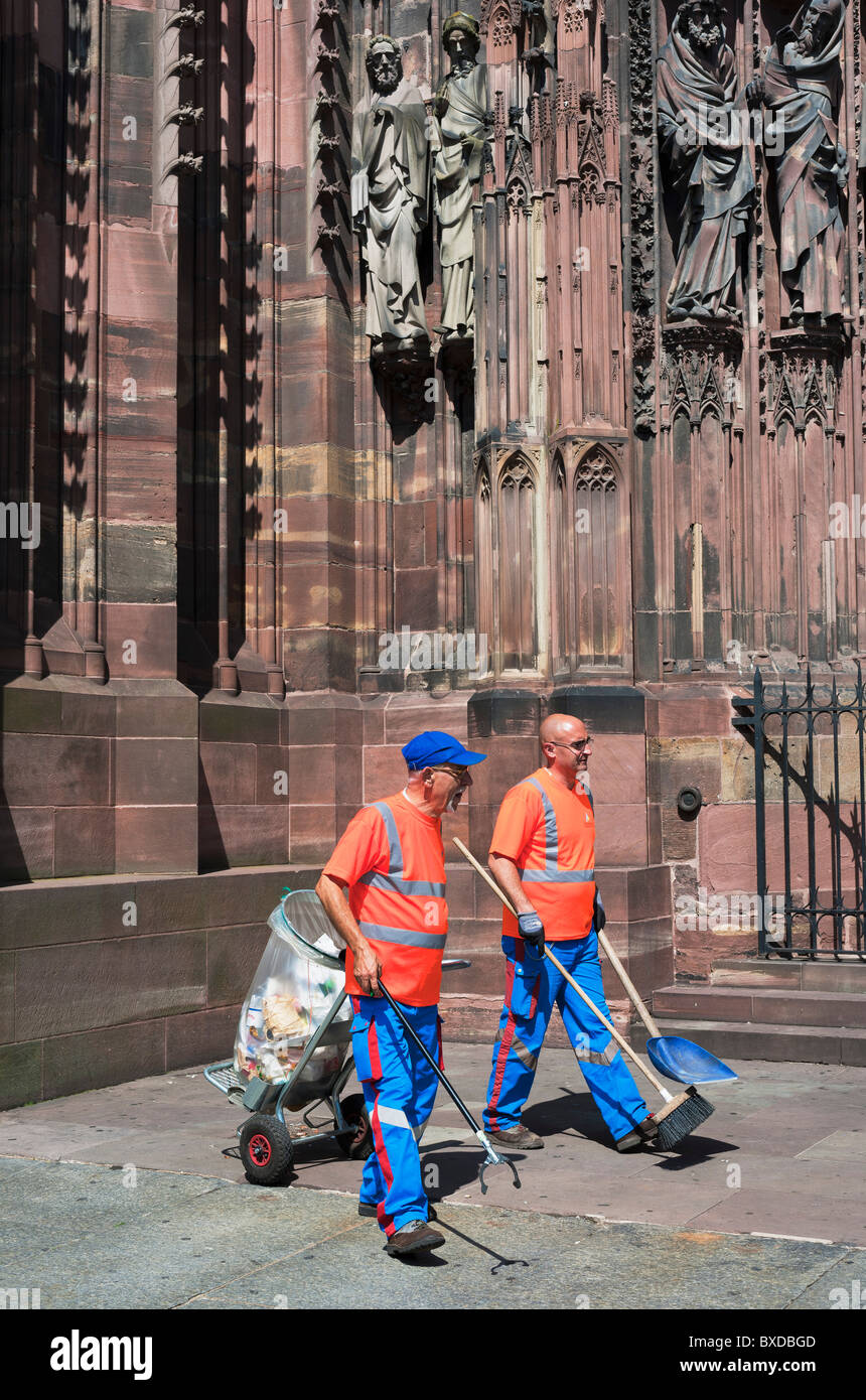 Employee sweeping street hi-res stock photography and images - Alamy