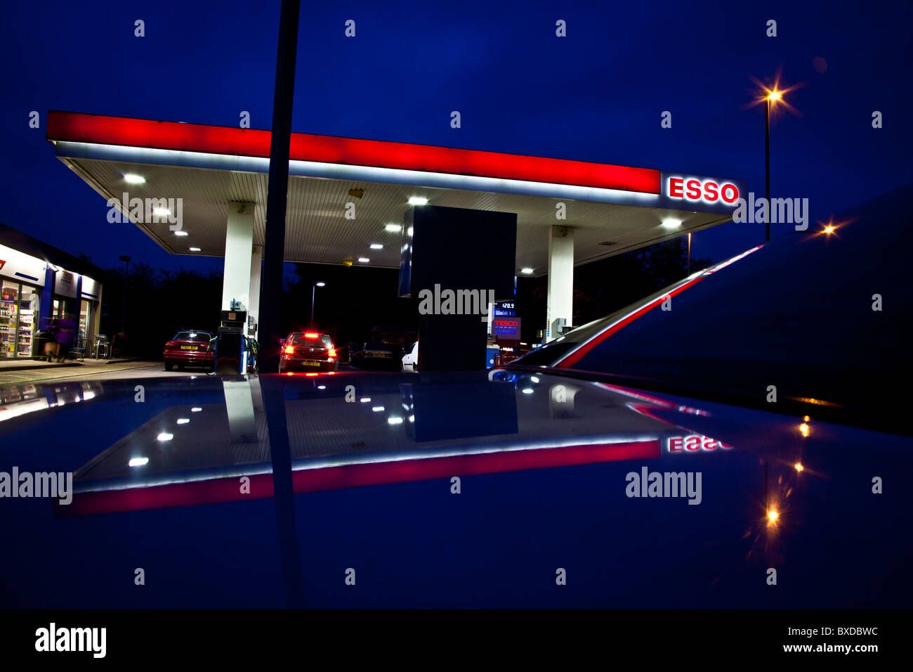 Tesco esso petrol station hi-res stock photography and images - Alamy