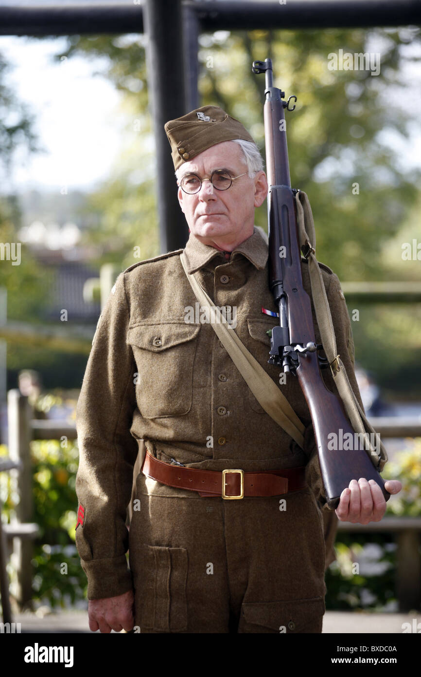 HOME GUARD PLATOON SOLDIER PICKERING YORKSHIRE PICKERING NORTH ...