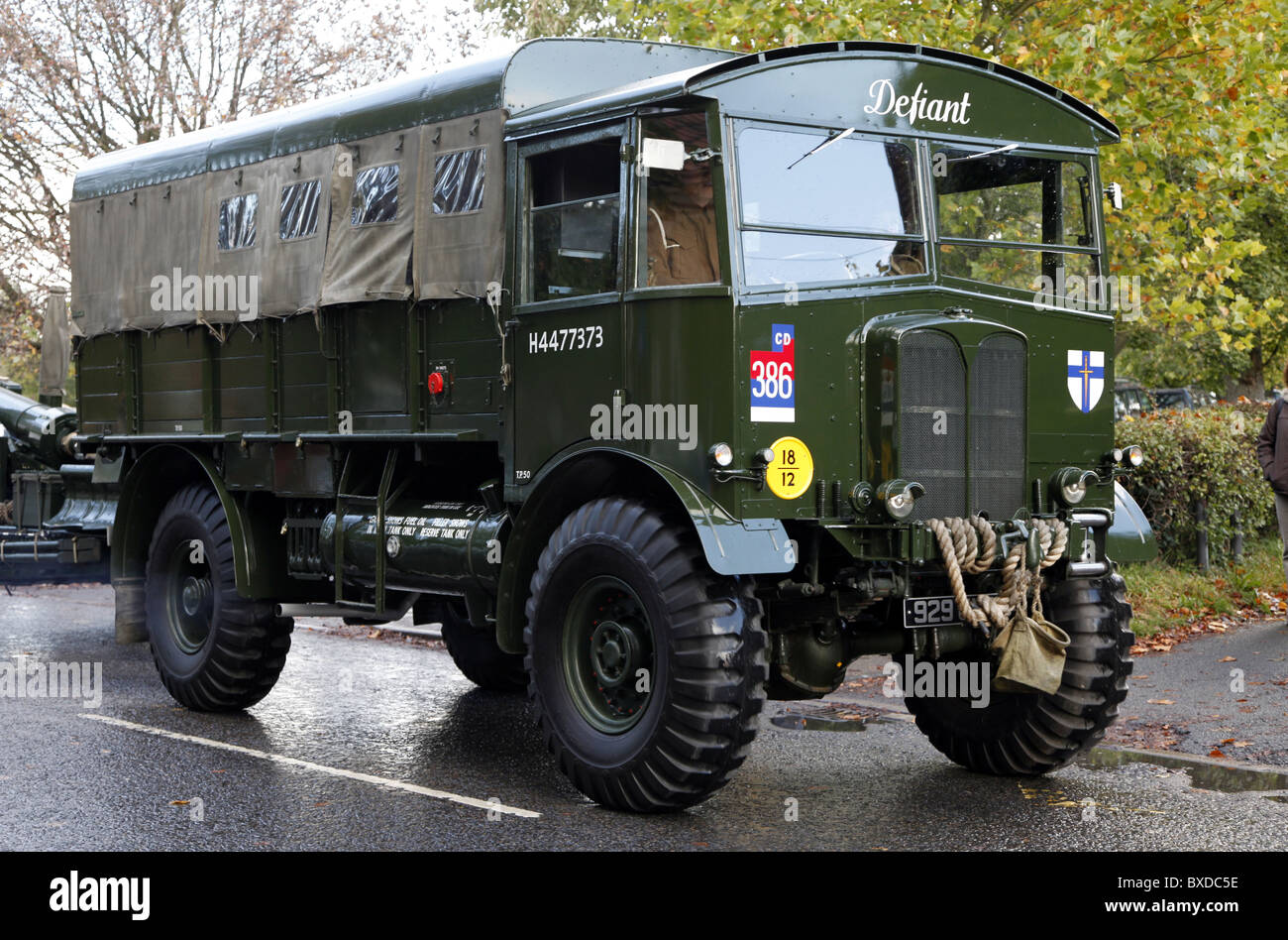 Green army hi-res stock photography and images - Alamy