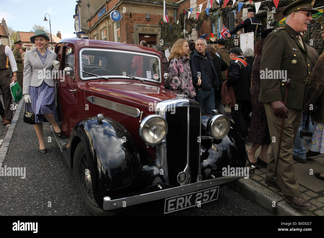 1940'S DRESSED WOMAN PICKERING NORTH YORKSHIRE PICKERING NORTH ...