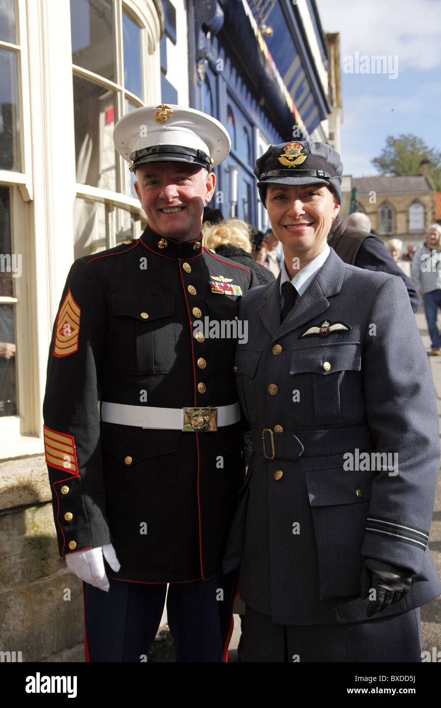 PEOPLE IN US NAVY RAF UNIFORMS PICKERING YORKSHIRE PICKERING NORTH ...