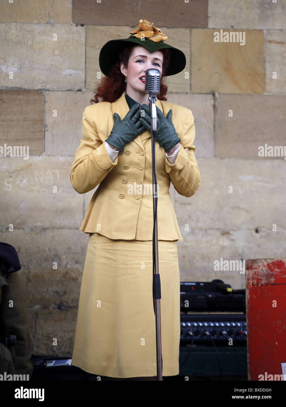 LOLA LAMOUR 1940'S SINGER PICKERING YORKSHIRE PICKERING NORTH YORKSHIRE ...
