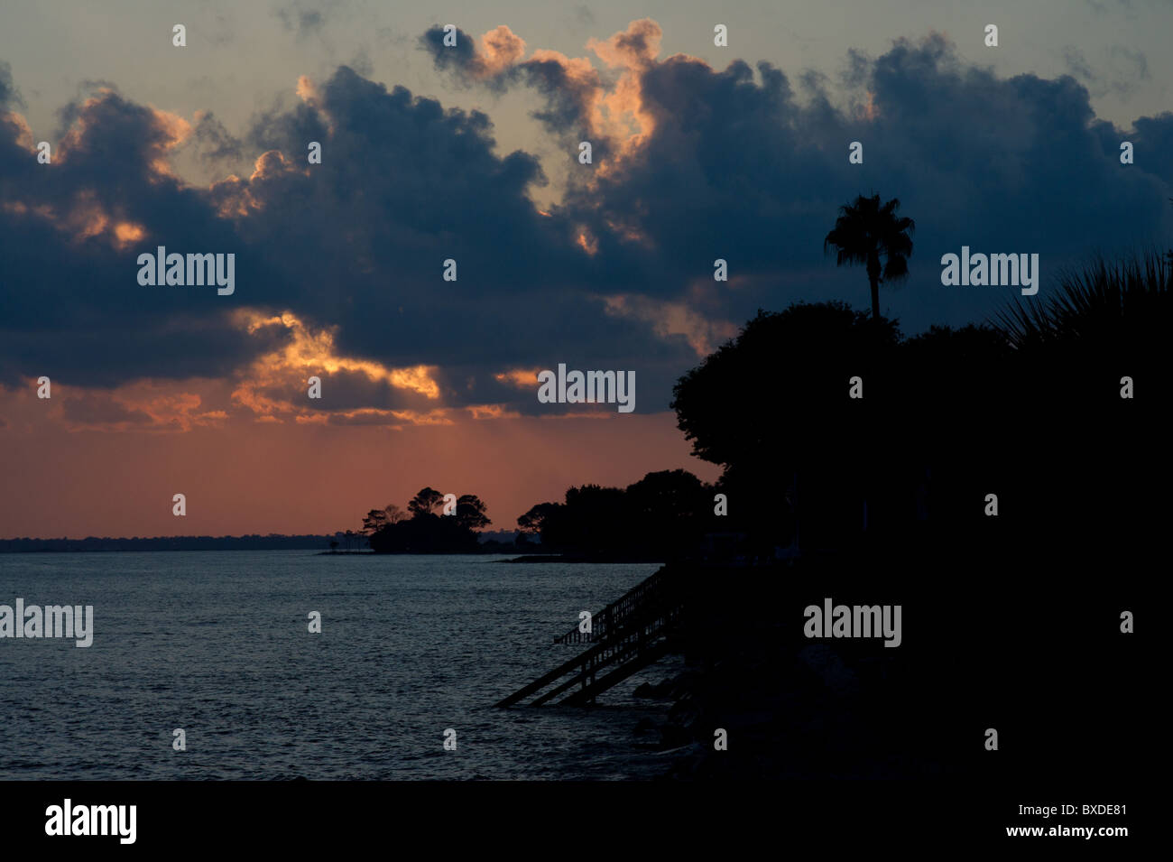 Sunset at the ocean beach in United States of America Stock Photo - Alamy