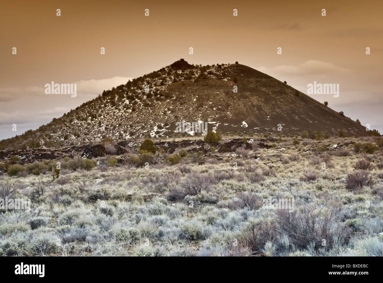 Schonchin Butte volcano in winter at Lava Beds National Monument ...