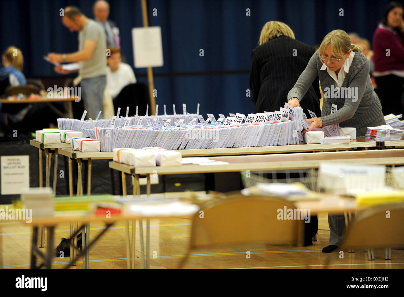 2010 General Election count held at the K2 Leisure Centre in Crawley ...