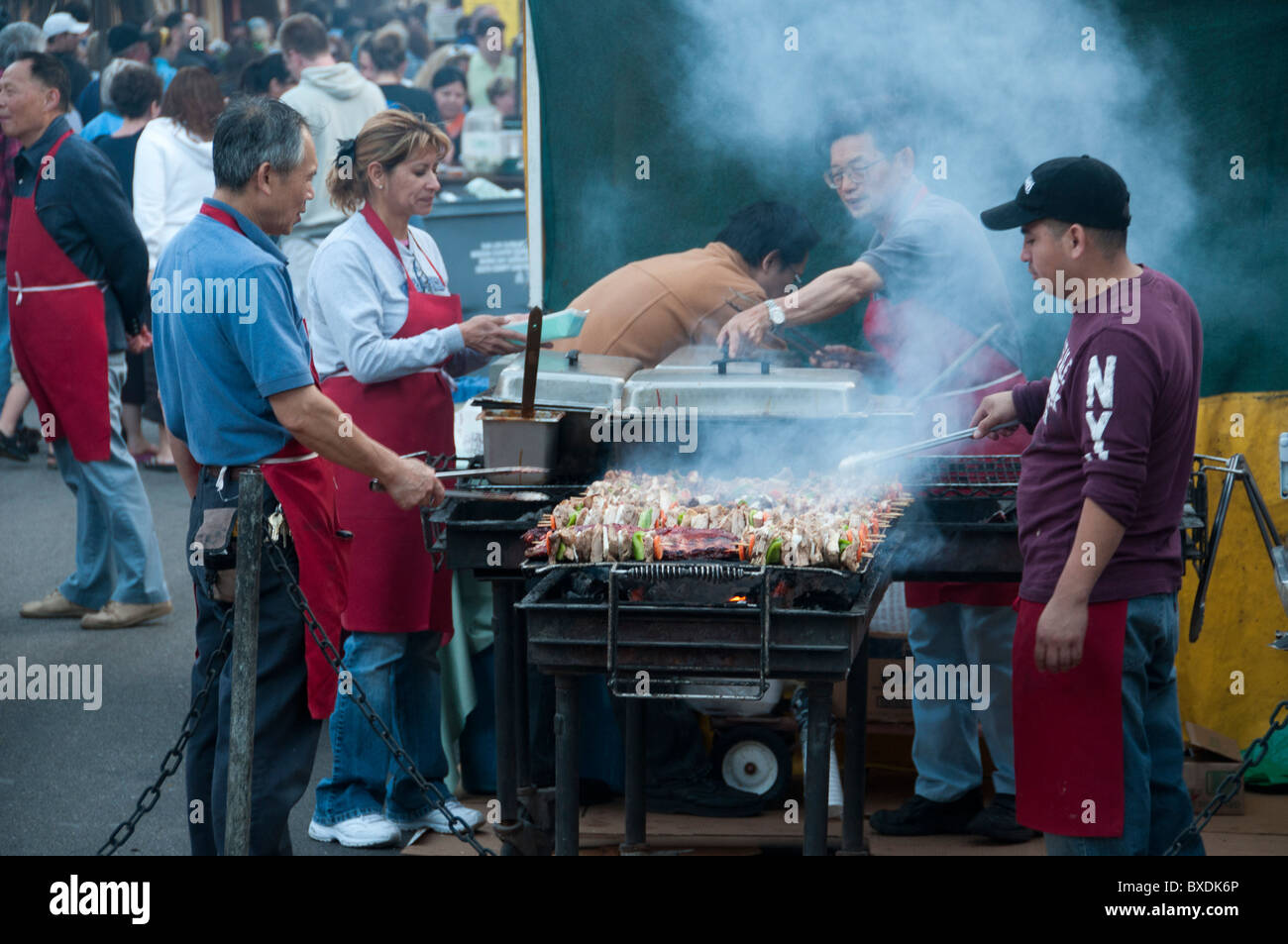Downtown farmers market hi-res stock photography and images - Alamy