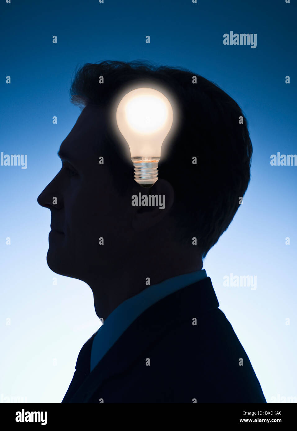 Front profile hi-res stock photography and images - Alamy