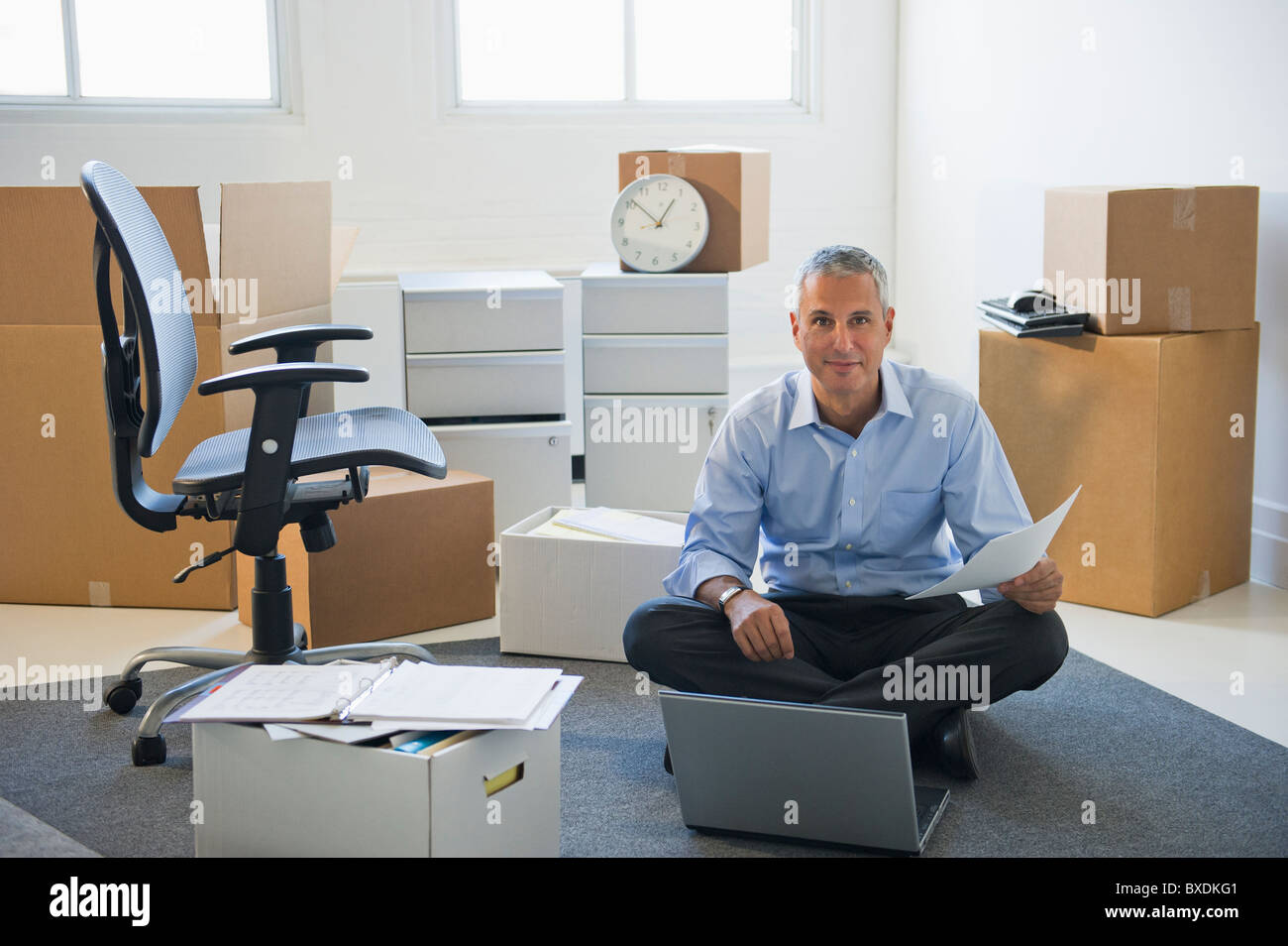 Business entrepreneur working in startup office Stock Photo - Alamy