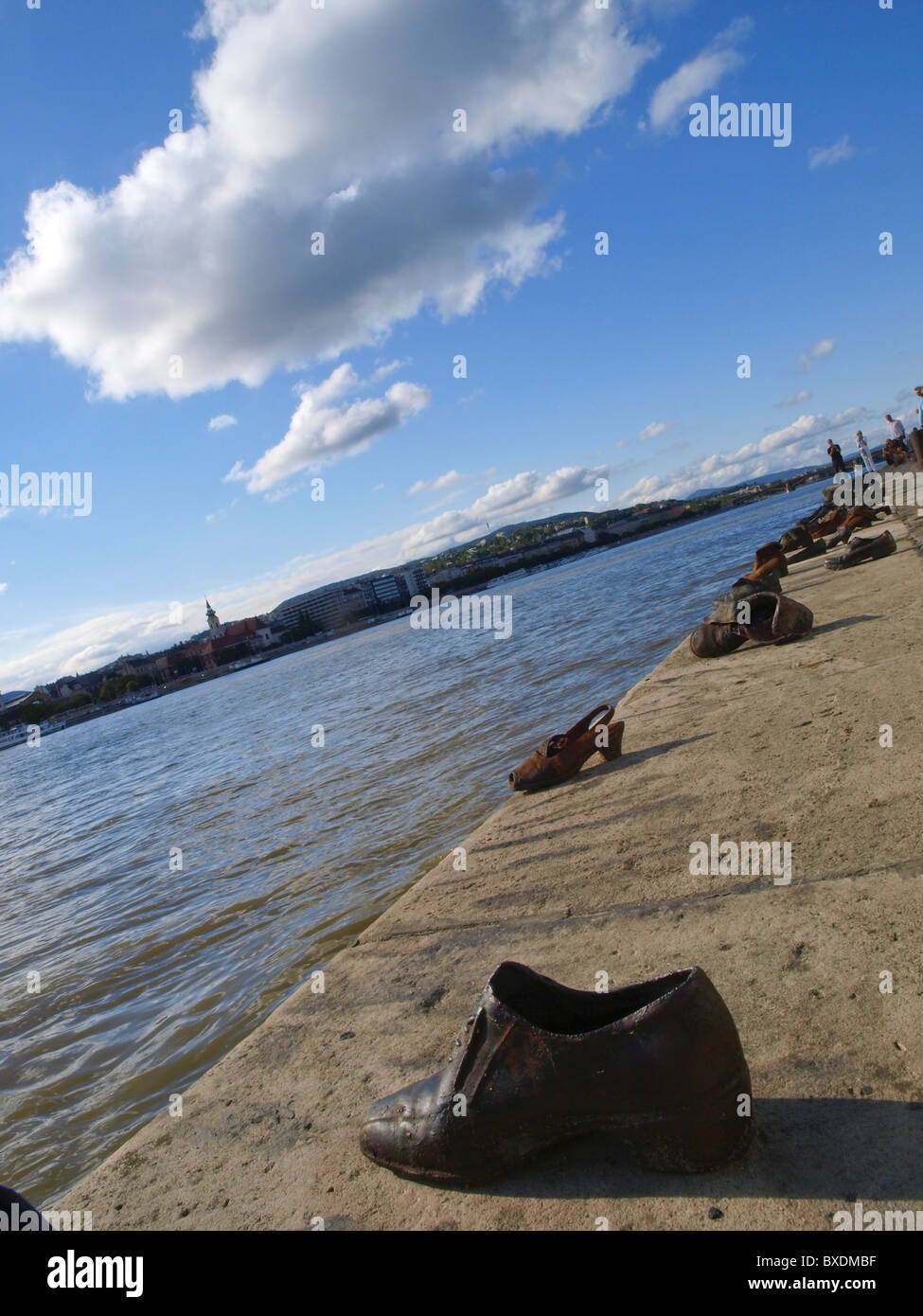 Budapest memorial hi-res stock photography and images - Alamy