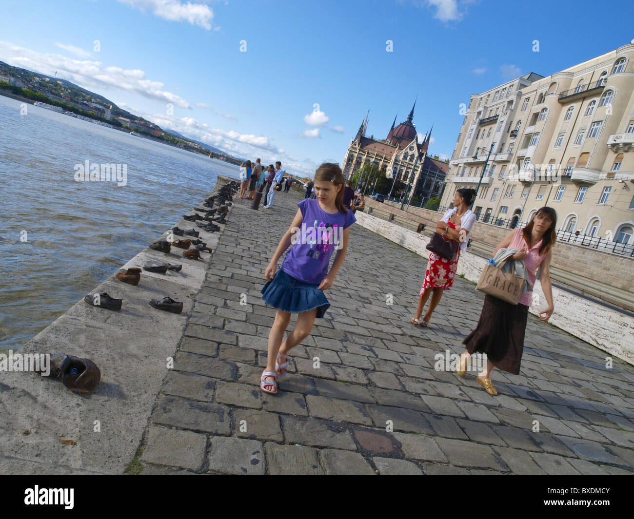 Budapest memorial hi-res stock photography and images - Alamy