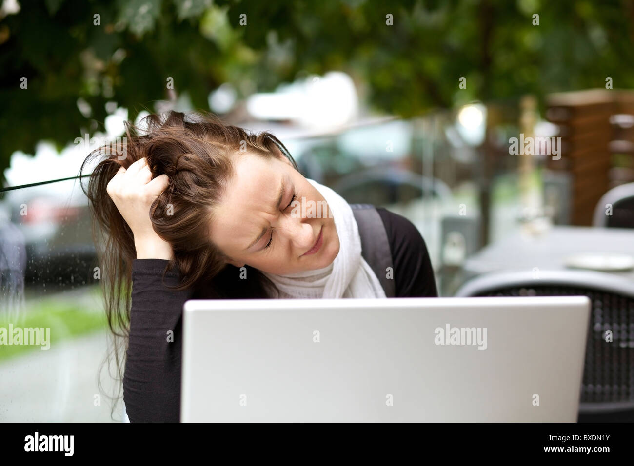 Pulling hair out computer hi-res stock photography and images - Alamy