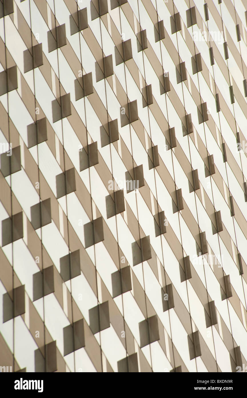 Grey high rise building hi-res stock photography and images - Alamy