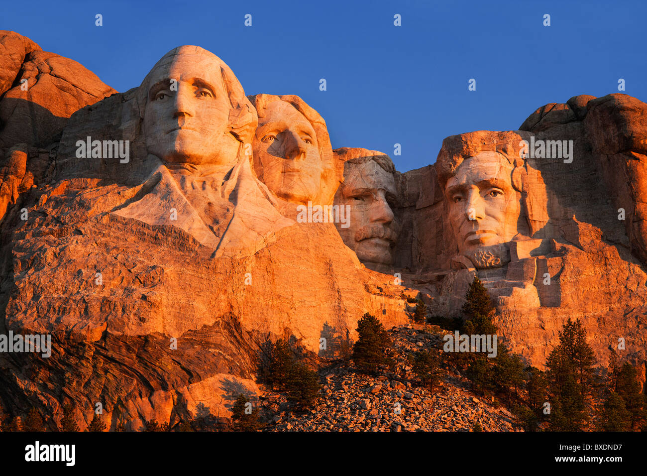 Low angle view mount rushmore hi-res stock photography and images - Alamy