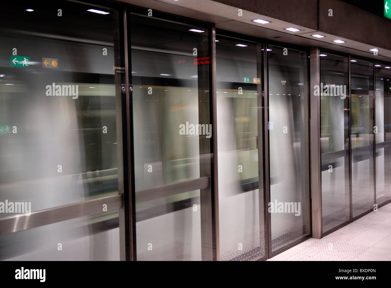 METRO TRAIN IN MOTION Stock Photo - Alamy