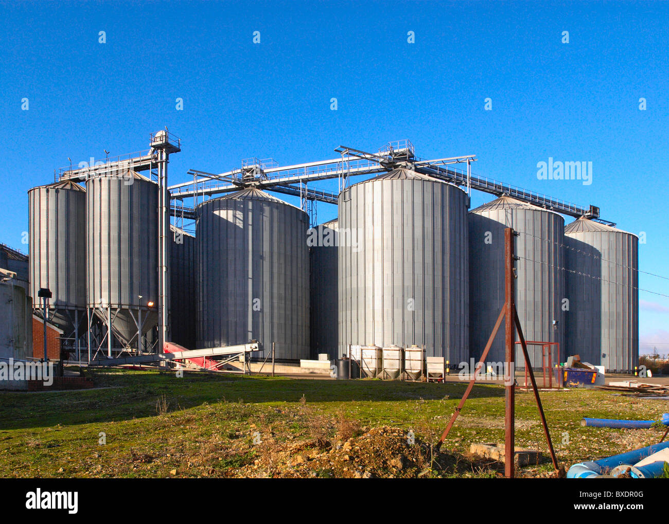 Cylindrical Steel Tanks High Resolution Stock Photography and Images ...