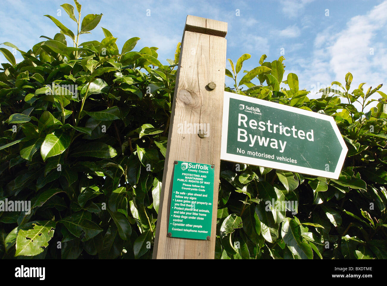Restricted byway hi-res stock photography and images - Alamy