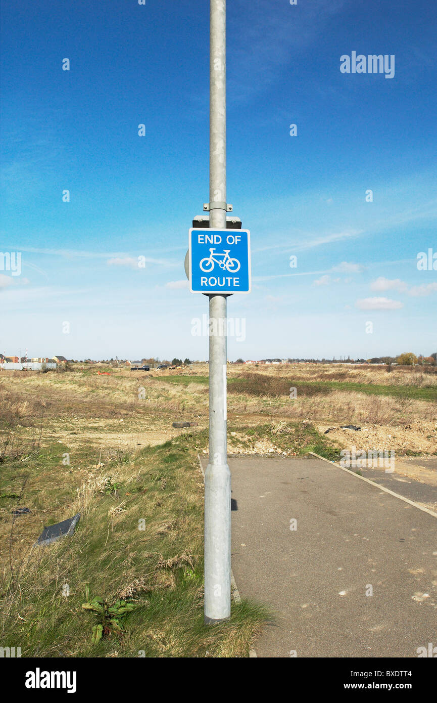 End of cycle lane sign Stock Photo - Alamy