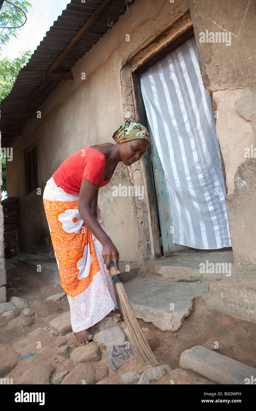 African Woman Sweeping High Resolution Stock Photography and Images - Alamy