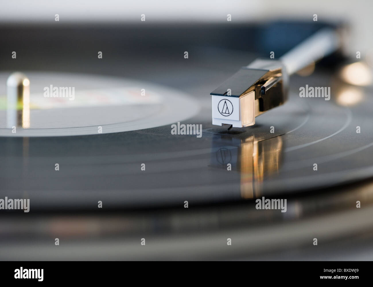 Record player retro hi-res stock photography and images - Alamy
