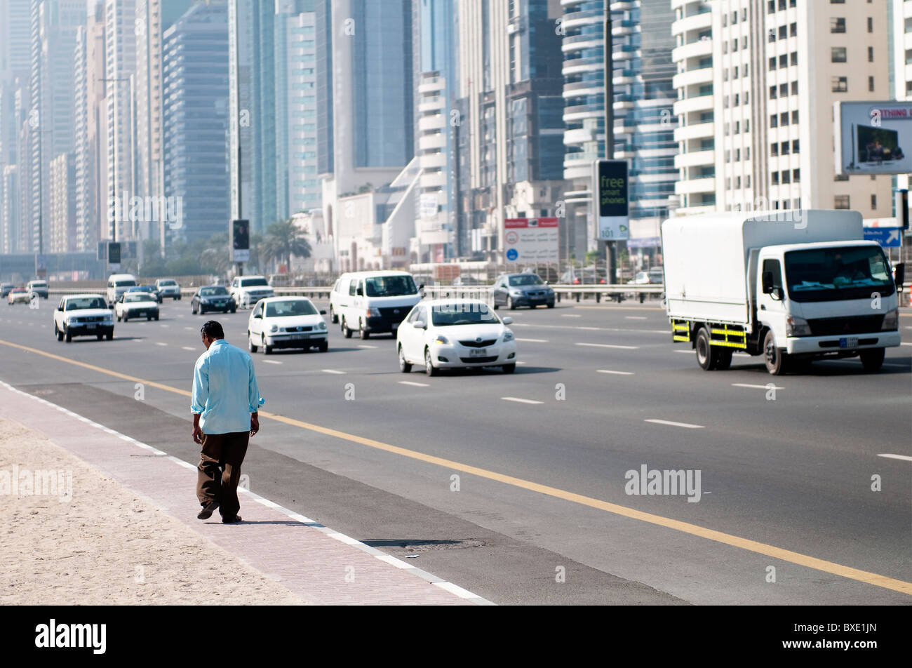 walking in Sheikh Zayed road in Dubai Stock Photo - Alamy