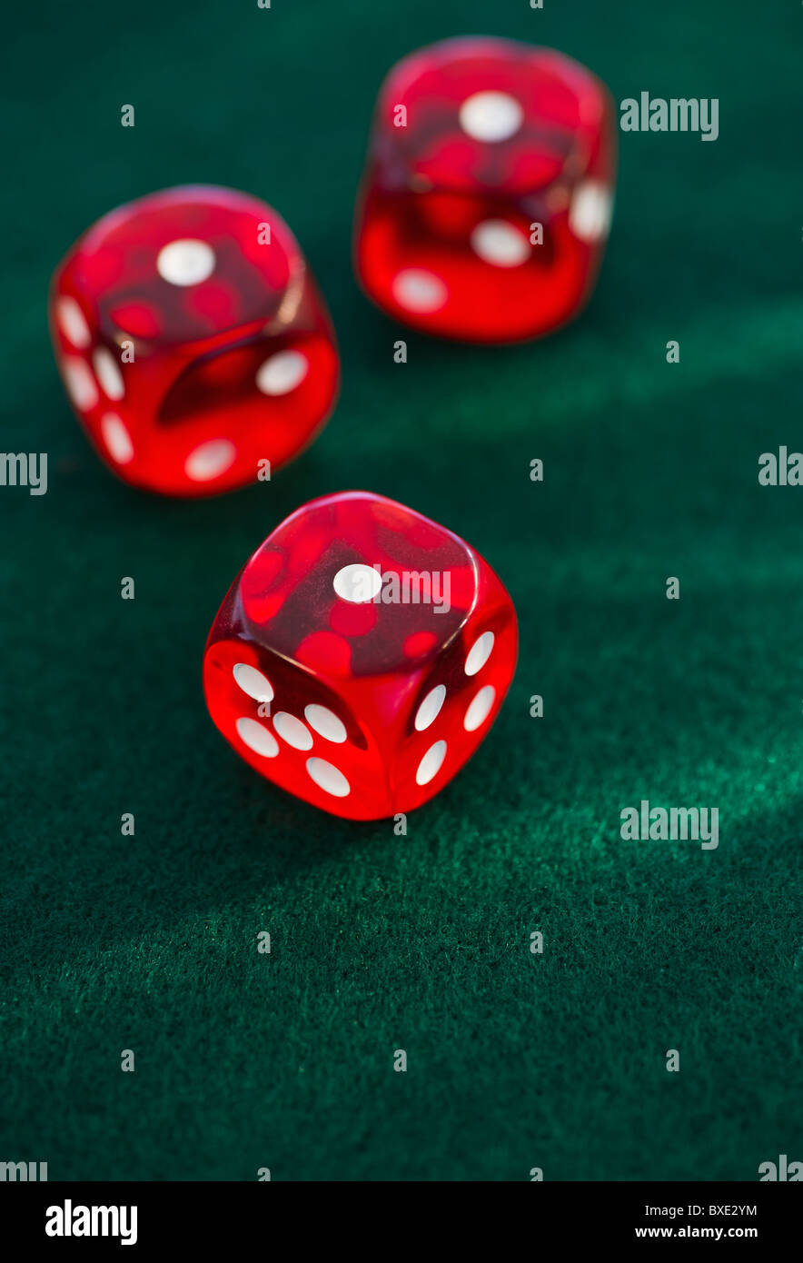Dice and tables hi-res stock photography and images - Alamy