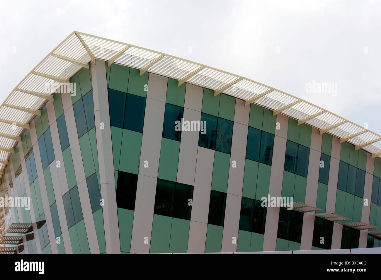 Ship shape building hi-res stock photography and images - Alamy