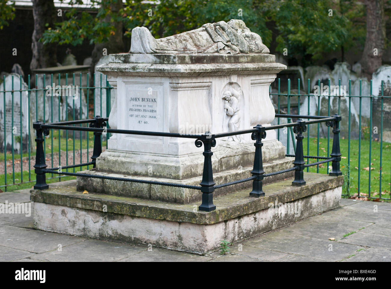 John Bunyan memorial Bunhill Fields Cemetery, London borough of ...