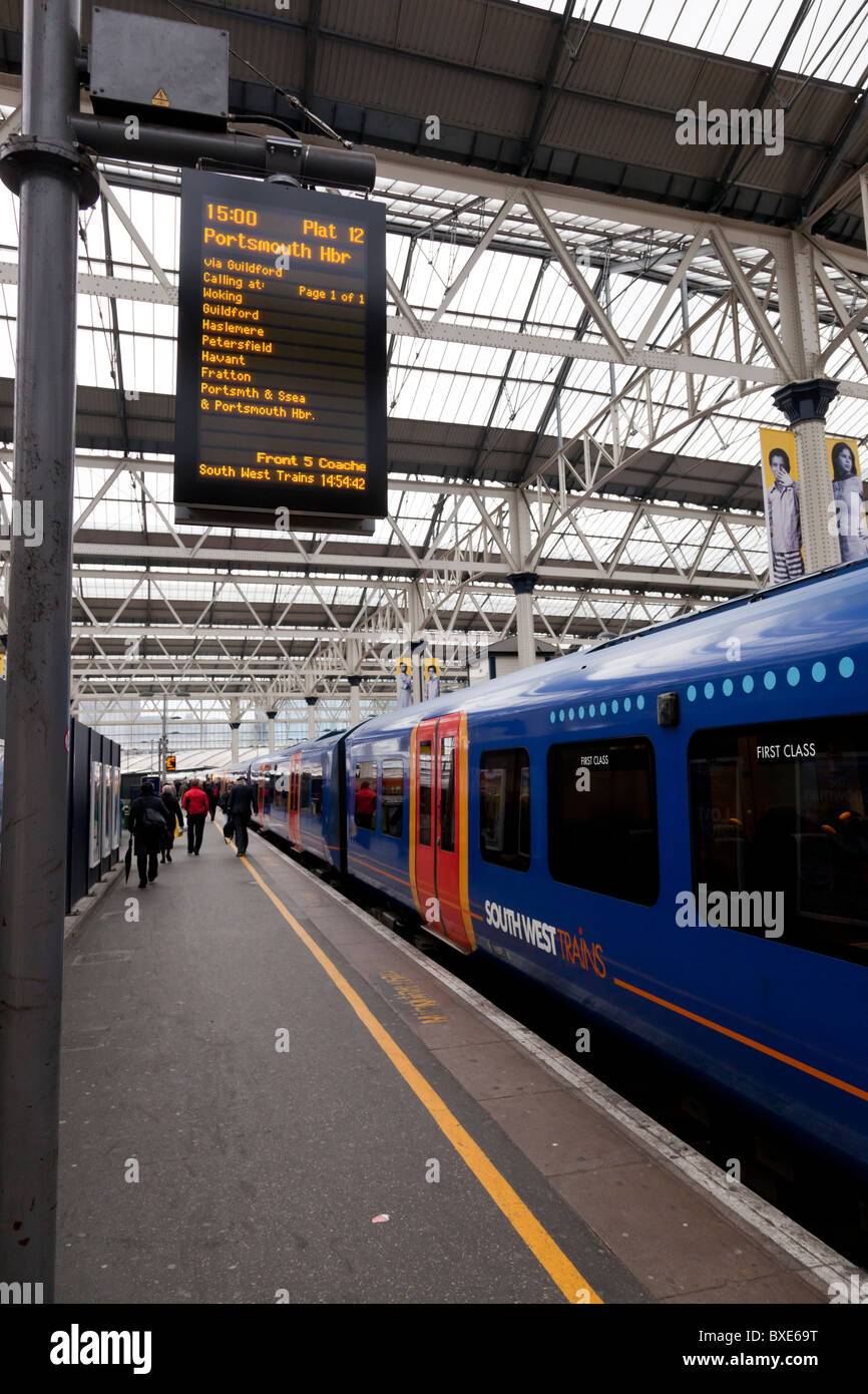 Waterloo train station sign hi-res stock photography and images - Alamy