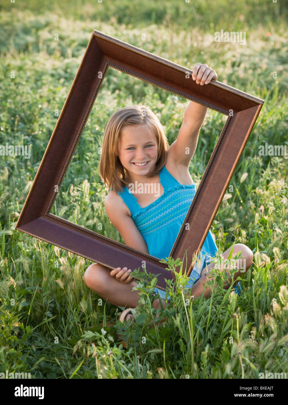 Girl picture frame hi-res stock photography and images - Alamy