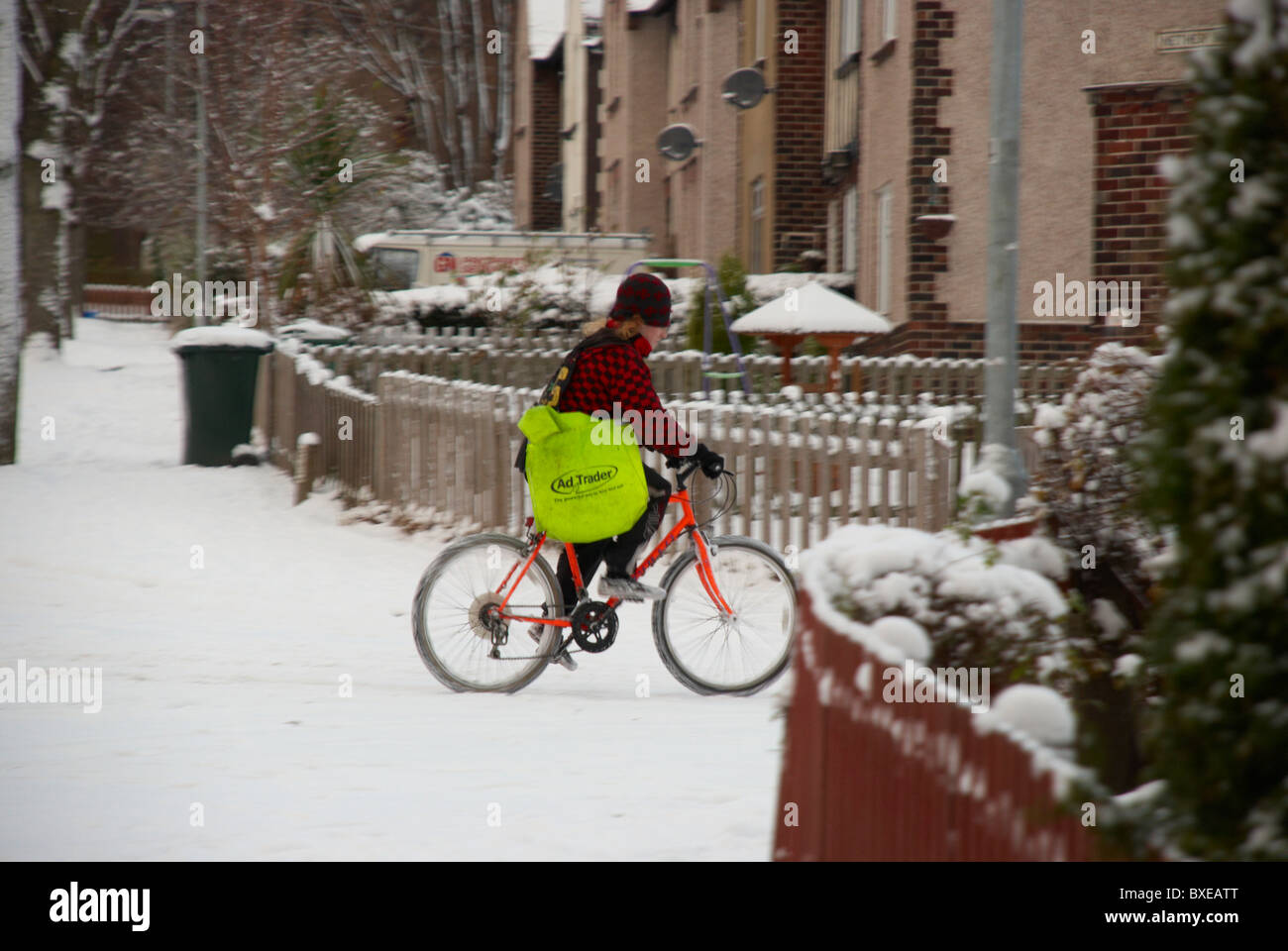 Delivering newspapers hi-res stock photography and images - Alamy