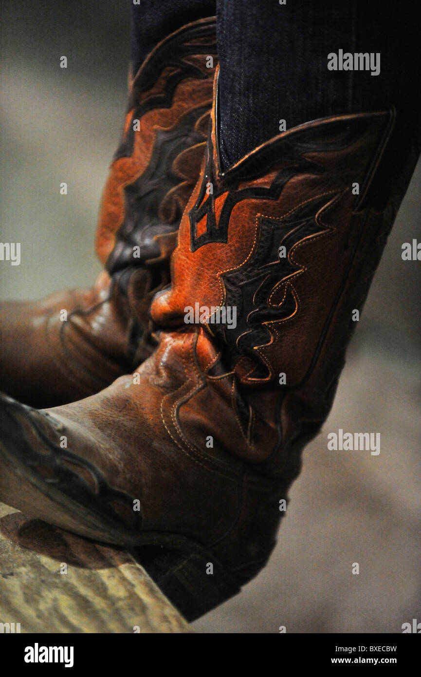 A close up image of a pair of cowboy boots Stock Photo - Alamy