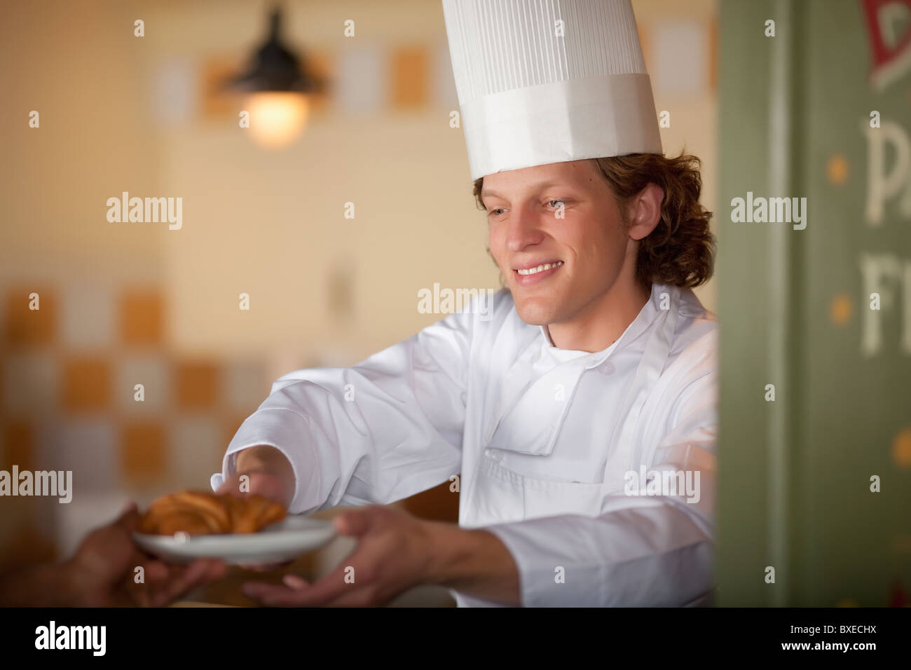 Chef serving pastry Stock Photo - Alamy