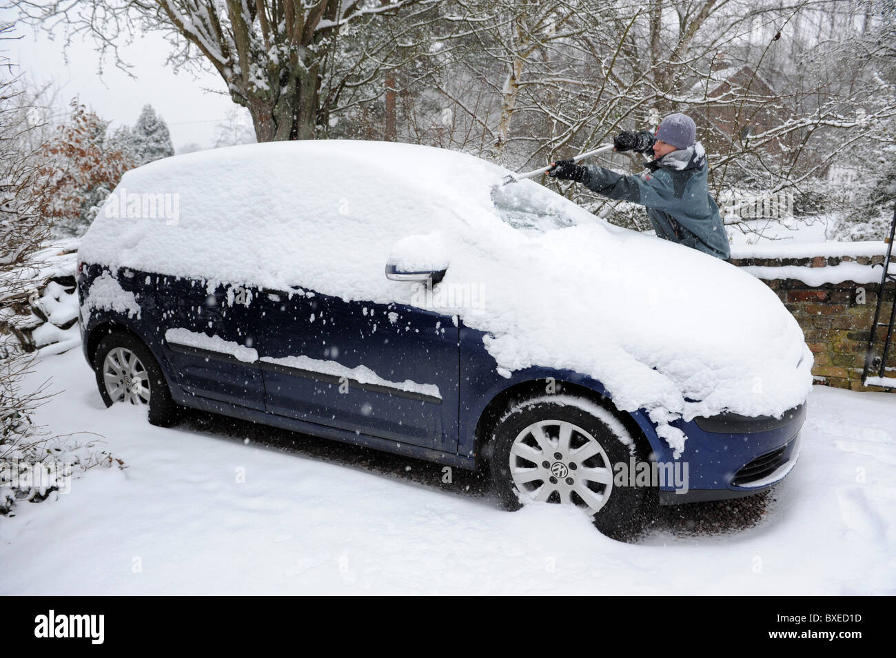 Off car hi-res stock photography and images - Alamy