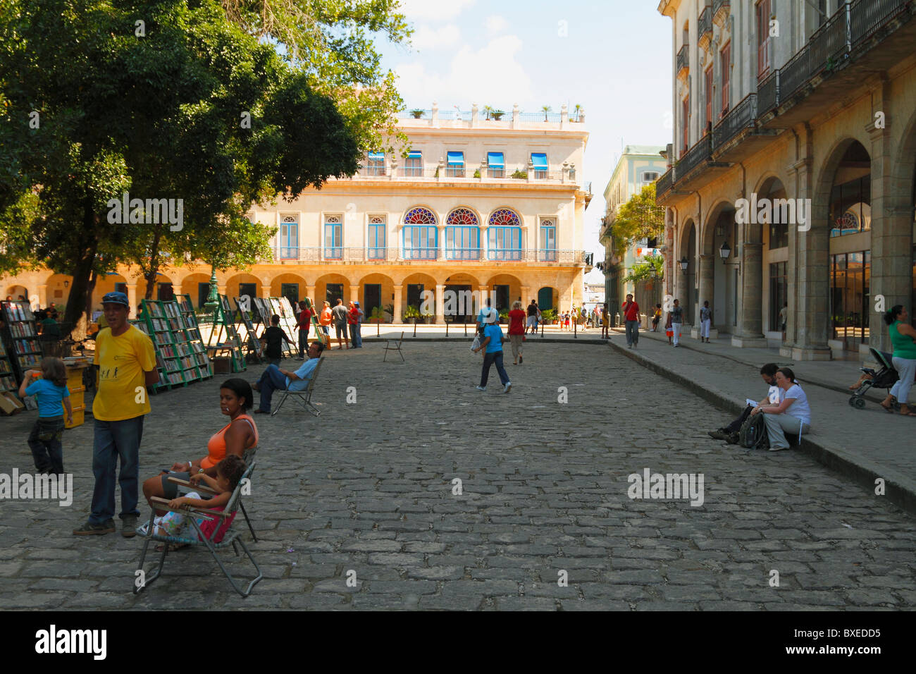 People walking / standing at the street square, Havana, Cuba, October 2010 Stock Photo - Alamy