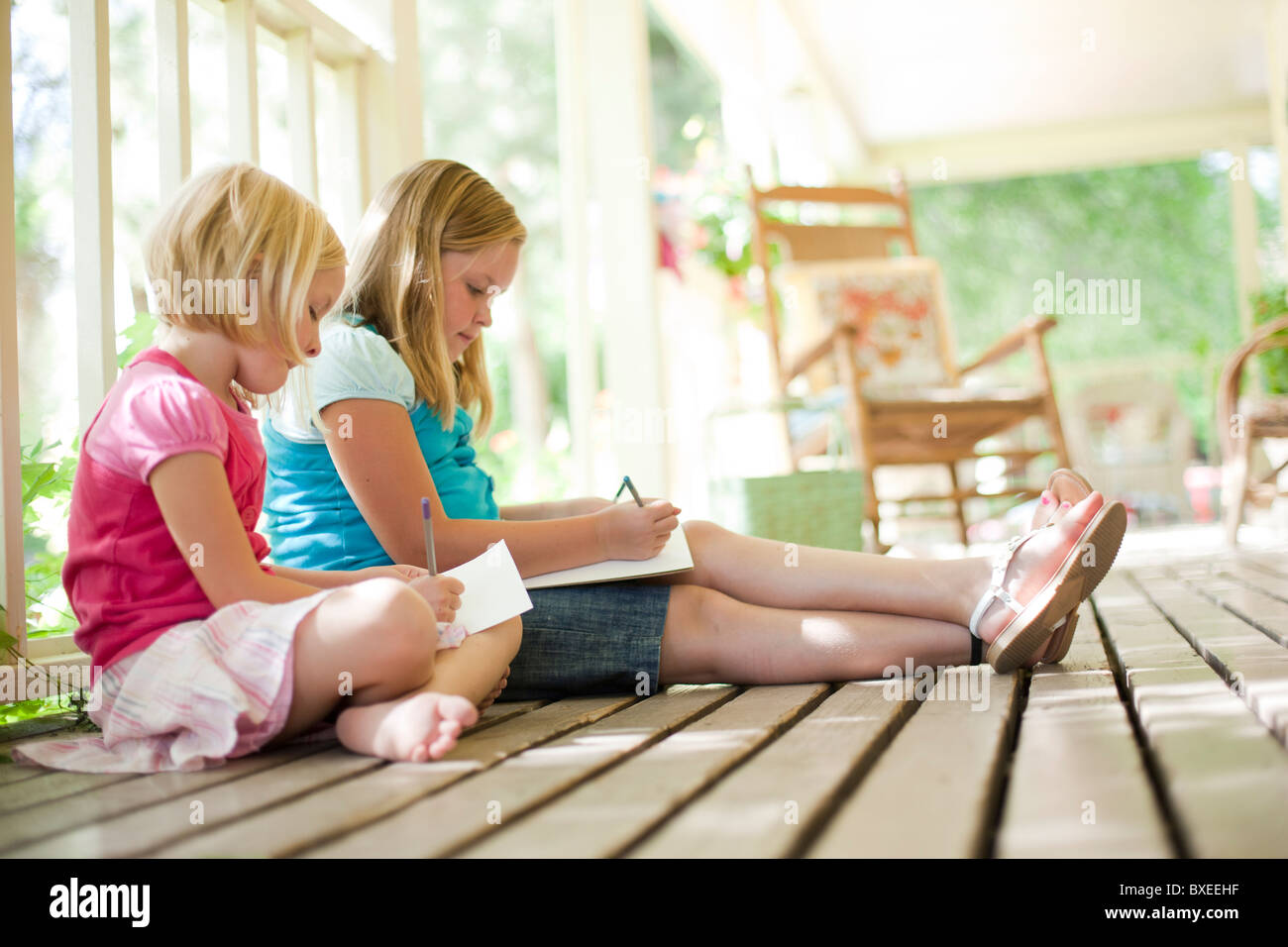 Back to front letters hi-res stock photography and images - Alamy