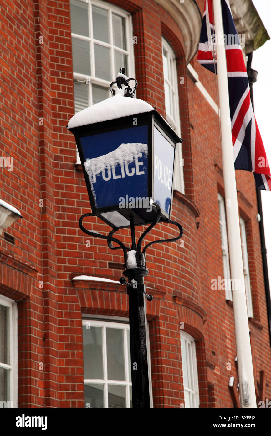 London police sign hi-res stock photography and images - Alamy