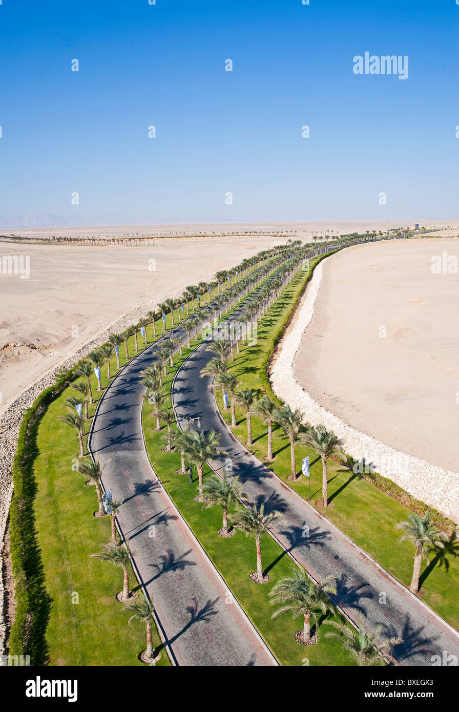 Two lane dual carriageway hi-res stock photography and images - Alamy