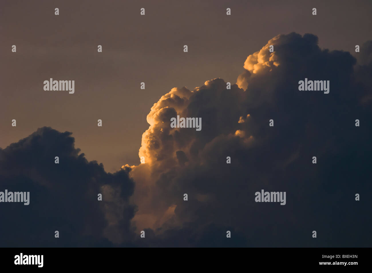 Storms clouds silver lining hi-res stock photography and images - Alamy